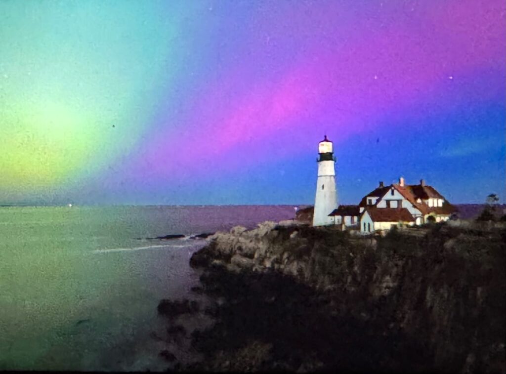 Tormenta Solar anunciada: espectaculares Auroras Boreales iluminan el ...